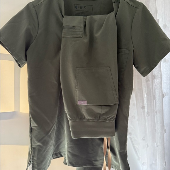 Figs | Other | Figs Olive Green Scrub Set | Poshmark